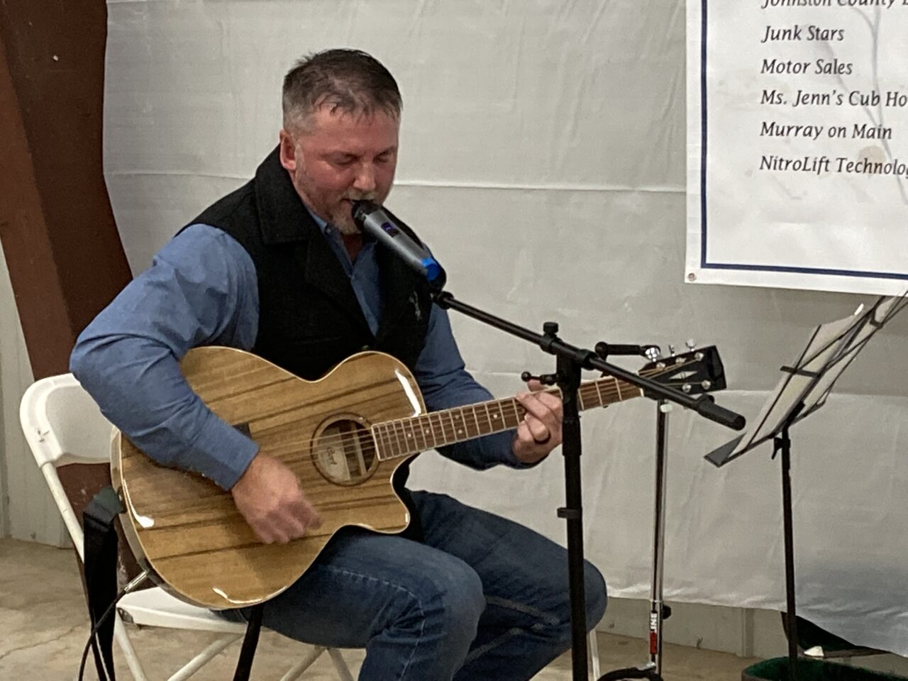 Music man… - Johnston County Sentinel
